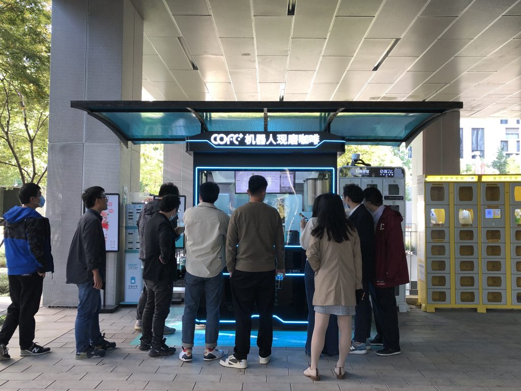 The overwhelming advantage of COFE+ Robot Café - Hi Dolphin